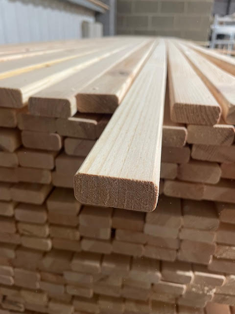 2X1 ROUNDED EDGE PINE TIMBER FENCING SLATS - 4.2M LENGTHS — Yorkshire Logs